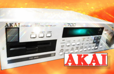 Akai S-700