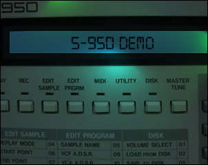 Akai s-950 review